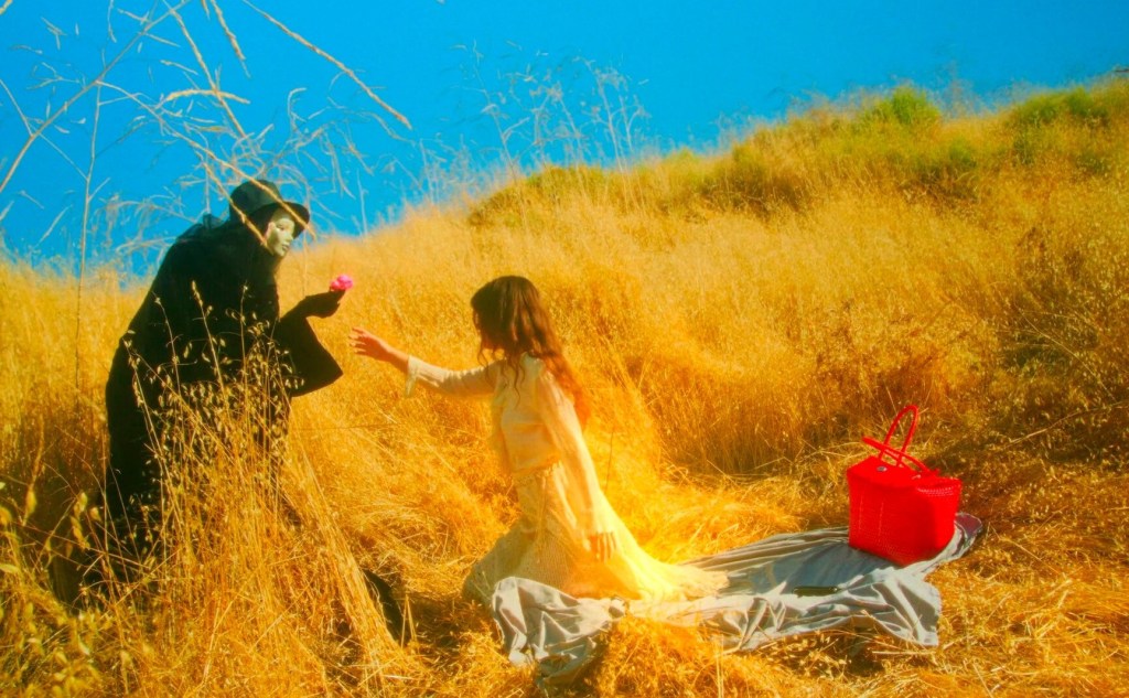 A Shade Rolls In – Independent Shorts Awards